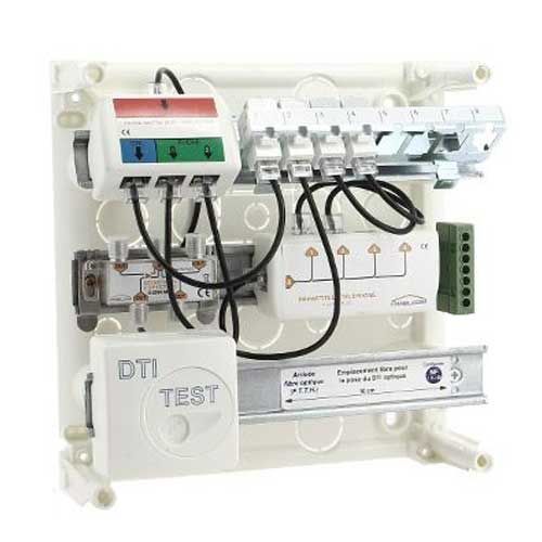 Coffret de communication Grade 1 IKEPE 4RJ45 123elec.com