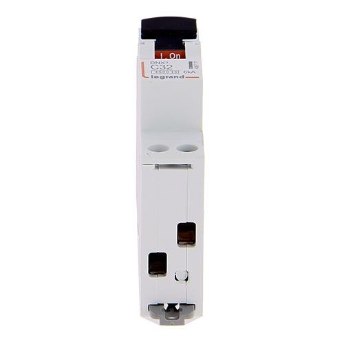 Disjoncteur LEGRAND 32A Ph+N courbe C 4.5kA 230V DNX3 - 406777 123elec.com