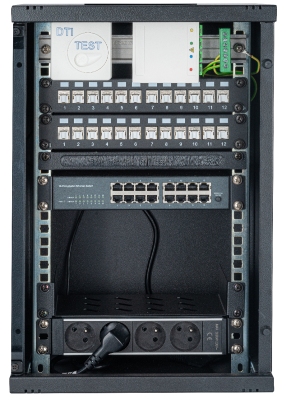 Baie de brassage petit tertiaire 10 pouces OMELCOM 24RJ45 avec switch ...