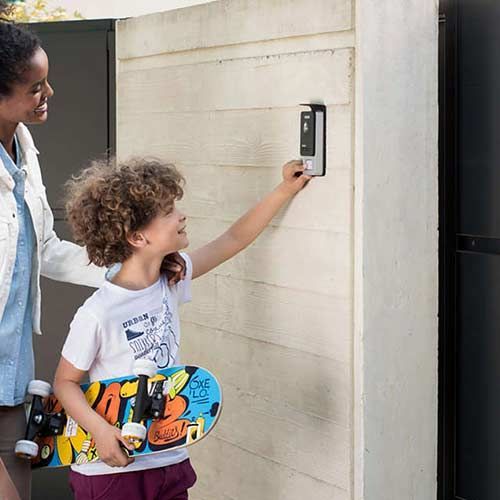 Visiophone connecté PHILIPS WelcomEye Connect 2 et écran tactile 7 ...
