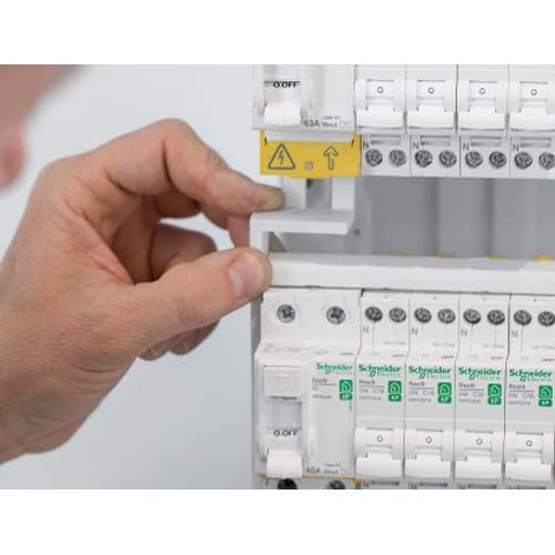 Peigne vertical SCHNEIDER 2 rangées entraxe 125mm Resi9 XP - R9PXV ...