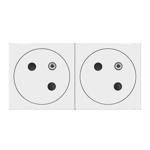 Double prise de courant 2P+T LEGRAND Mosaic blanc EU - 278164L 123elec.com